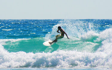 Costa Rica Surf Vacations - Playa Dominical Surfing Spots & Trips